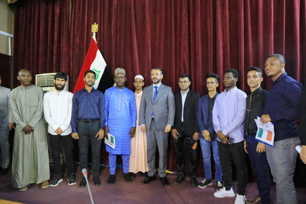 The Minister of Higher Education meets with international students and ...